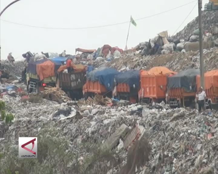 Bahaya Pembakaran Sampah Plastik bagi Manusia - ANTARA News