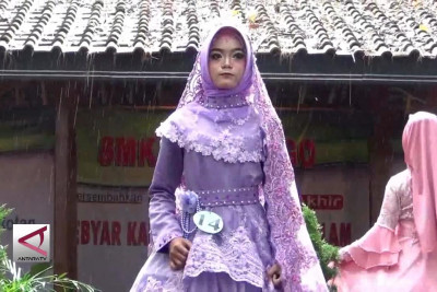 Bentuk karakter siswa melalui rancangan busana - ANTARA News Yogyakarta